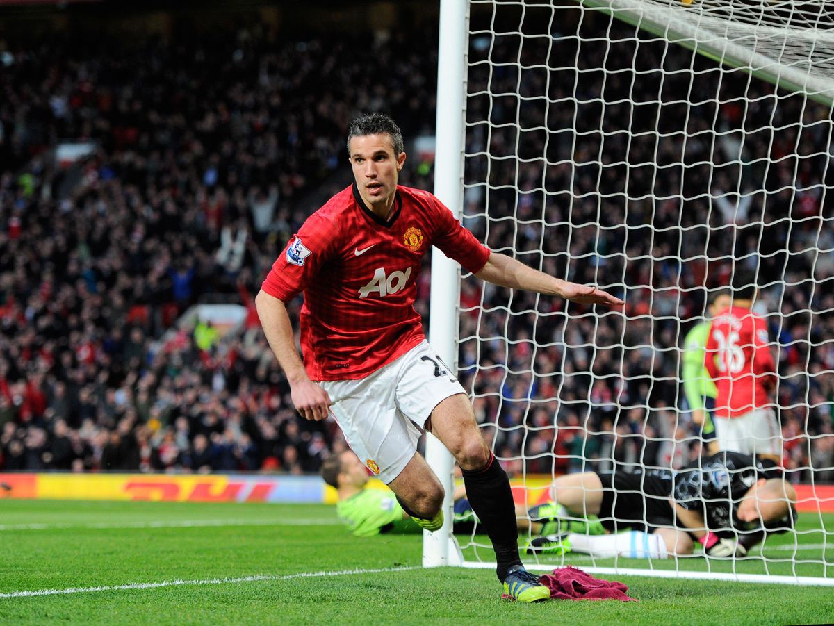 Manchester United legend Robin van Persie lined up for shock return to ...