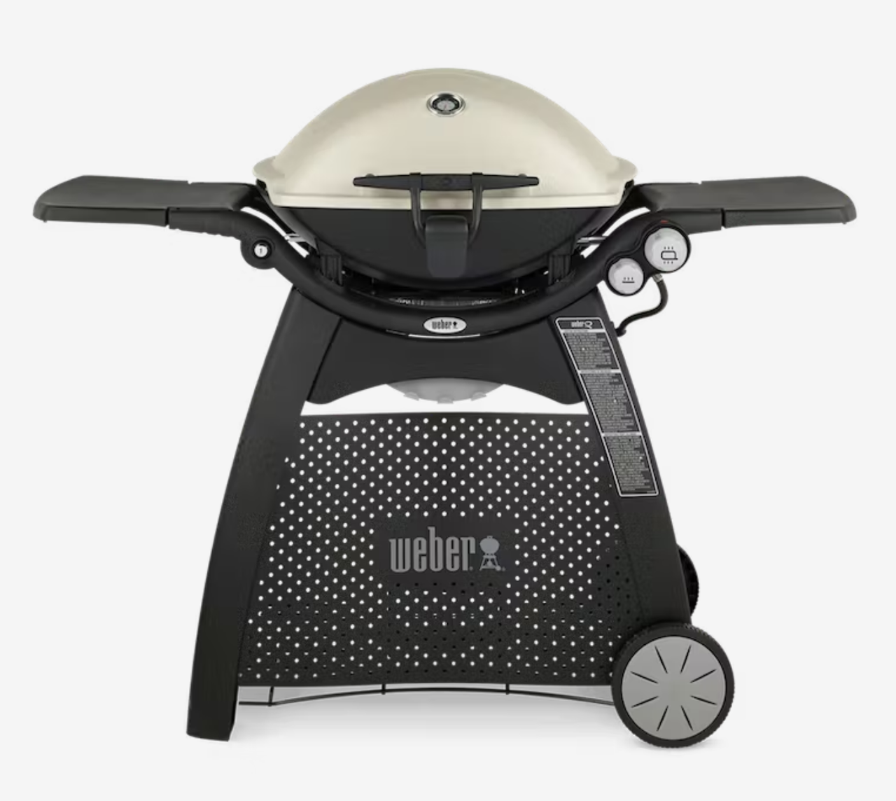 Weber Q 3200 gas grill review - perfect for small backyards | Livingetc