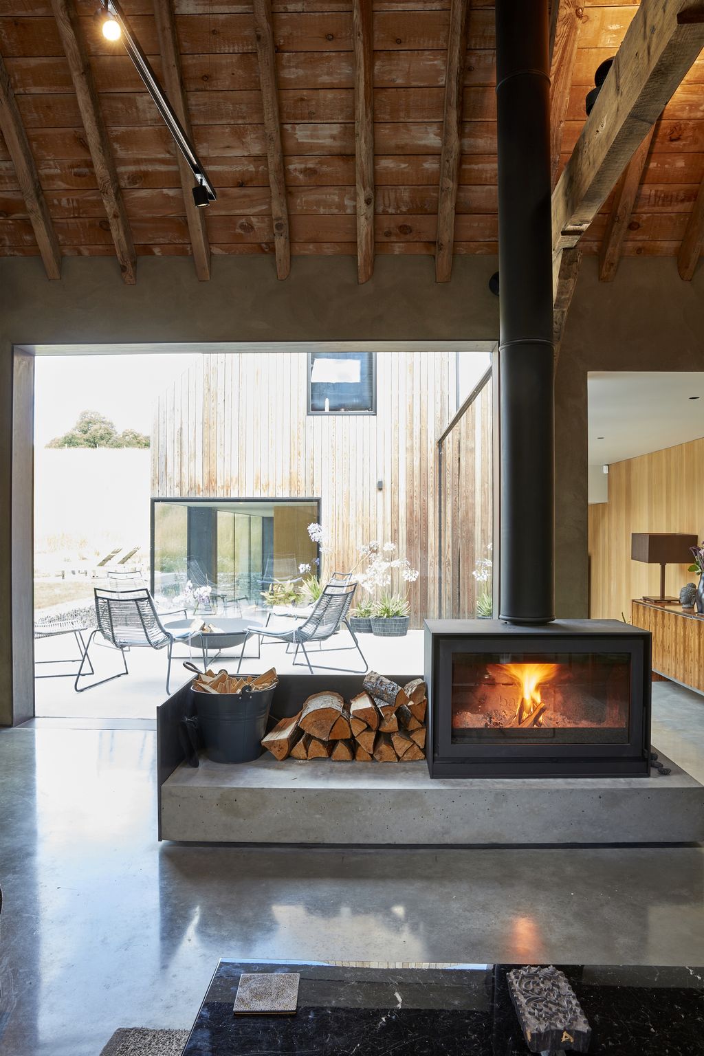 4 design ideas to steal from this award-winning extended barn ...