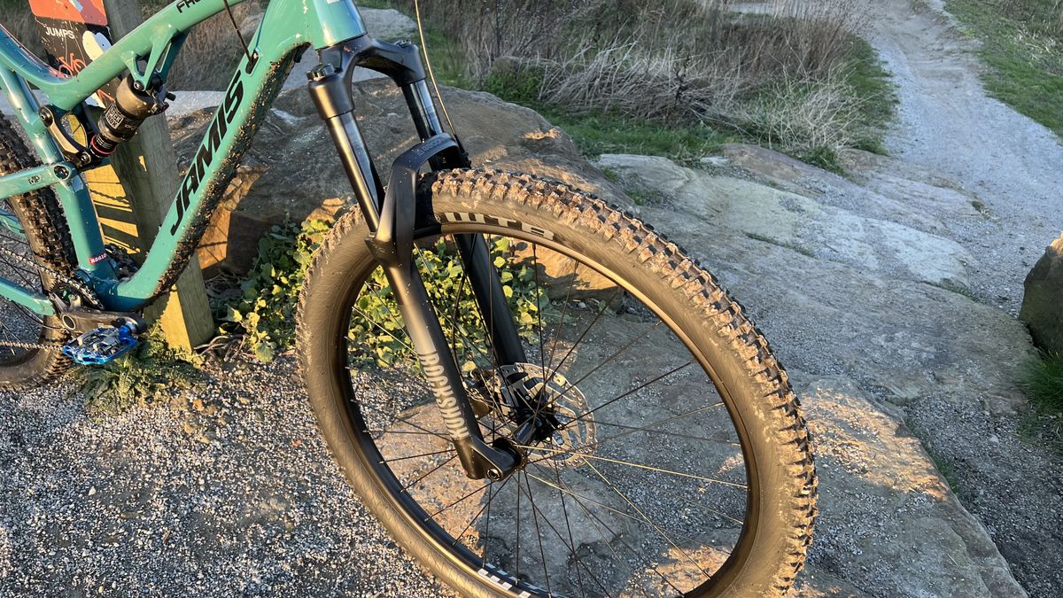 Jamis Faultline A2 review –full-sus MTB with a bargain price tag | Bike Perfect