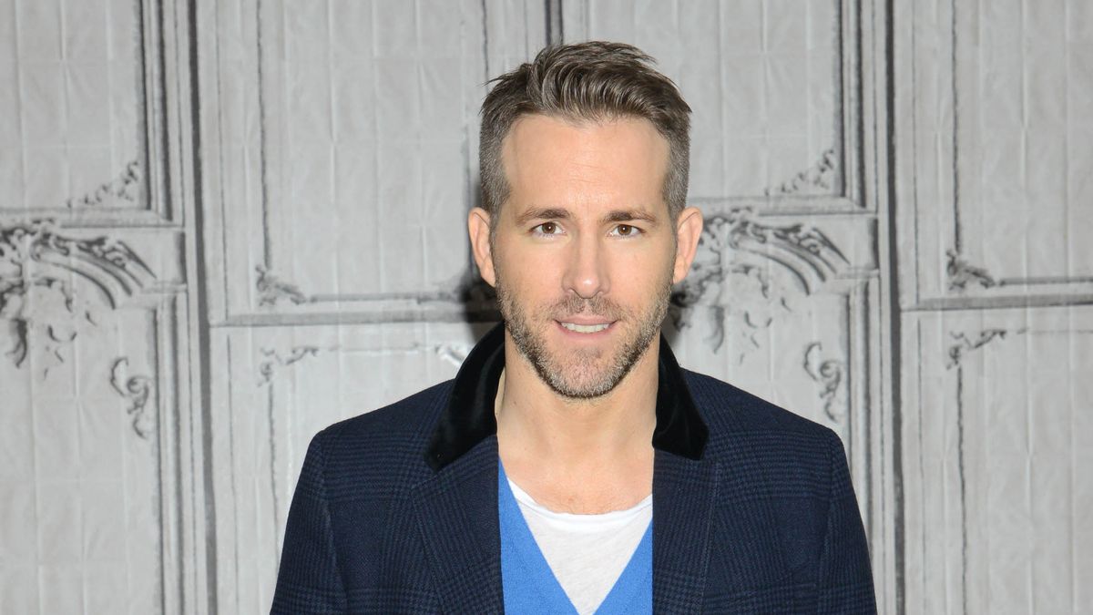 Ryan Reynolds Twitter: All the times he was hilarious | Marie Claire UK