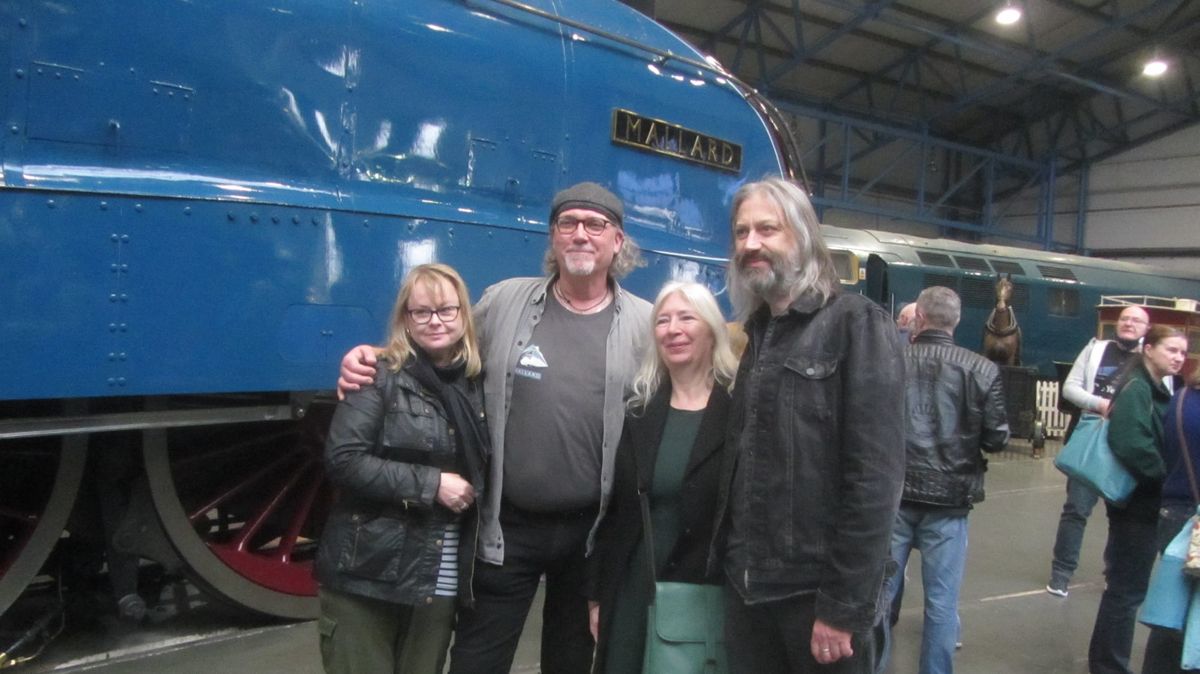 Big Big Train fans gather in York to honour David Longdon | Louder