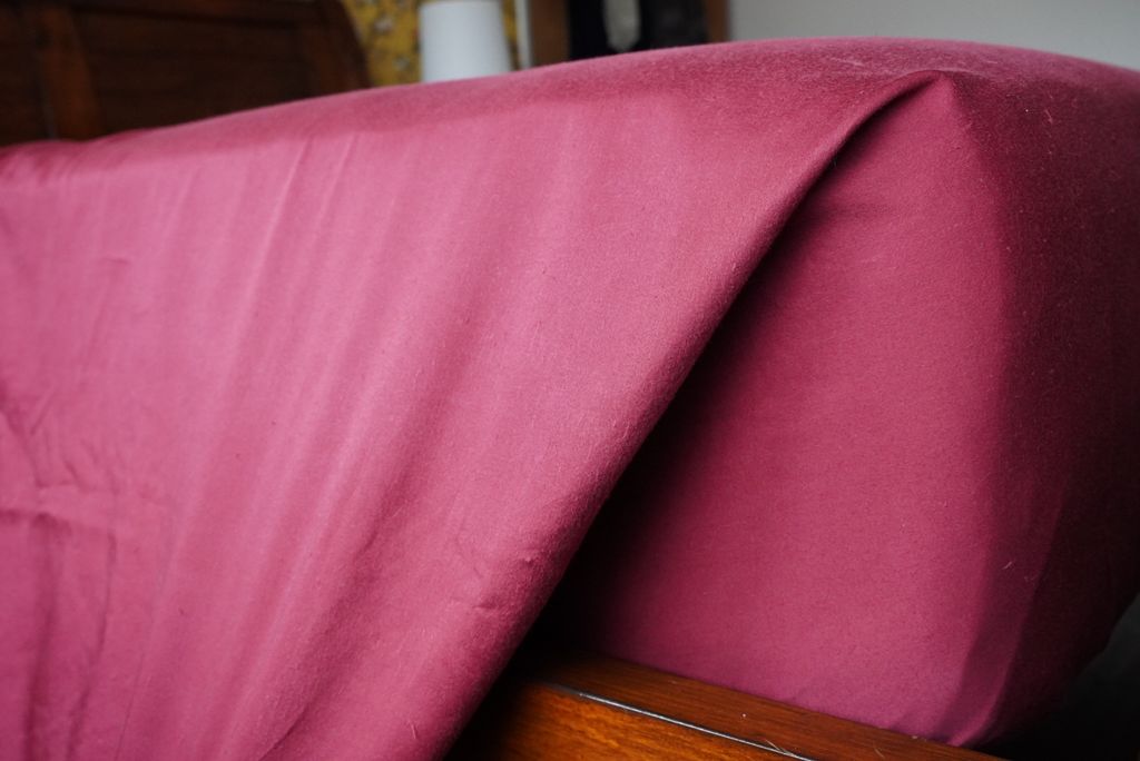 How to Make "Hospital Corners" — And Style Your Bed Better | Livingetc