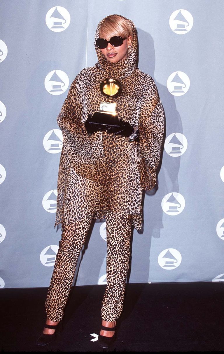 68 Most Iconic Grammy Dresses of All Time - Grammys Red Carpet Fashion ...