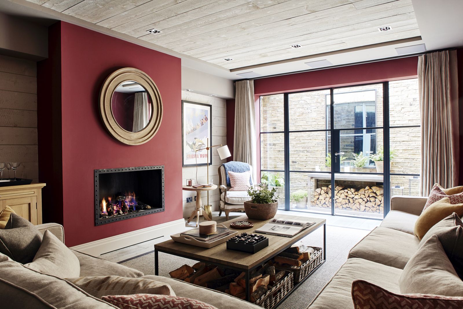 Red living room ideas: 10 atmospheric and elegant designs | Homes and ...