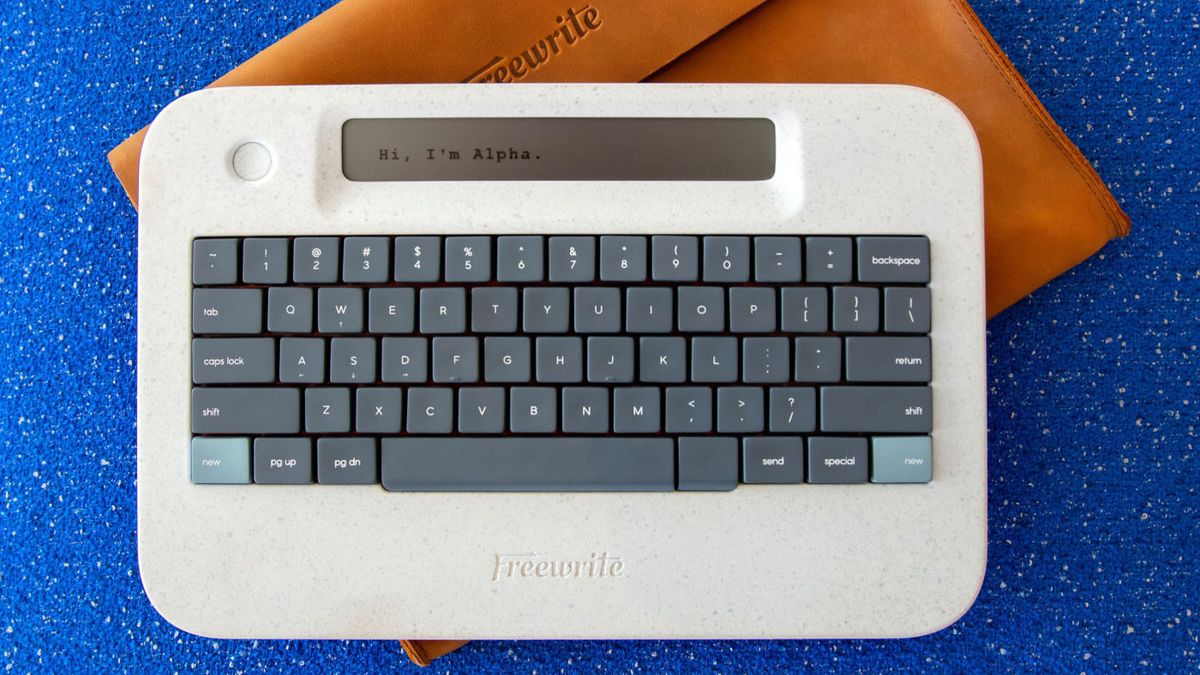 Freewrite Alpha: Is it a minimalist’s dream digial typewriter? | Laptop Mag