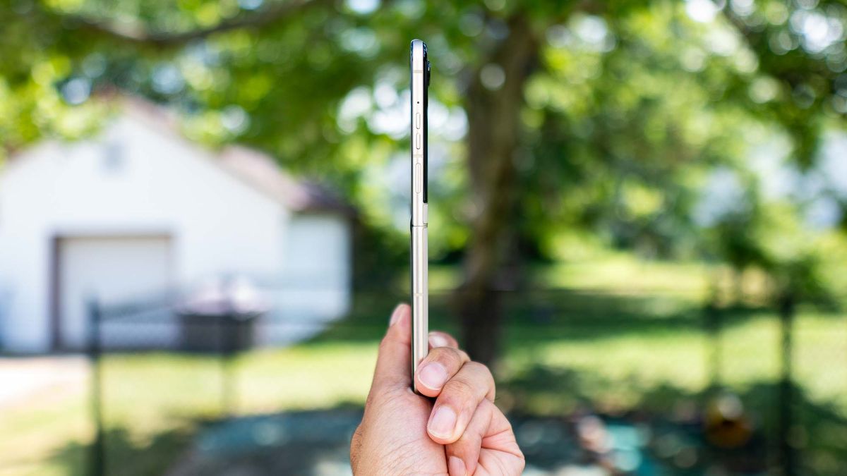 Motorola Razr (2024) review | Tom's Guide