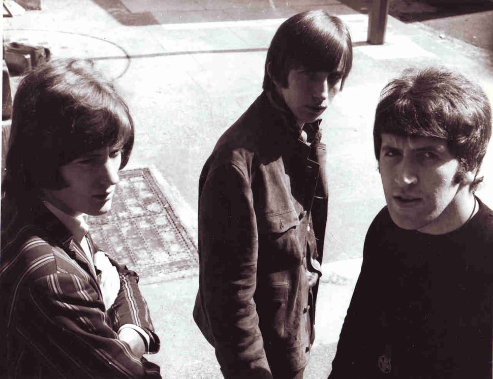 “Chas Chandler said, ‘I’m going to bring a guy round and he’s going to ...