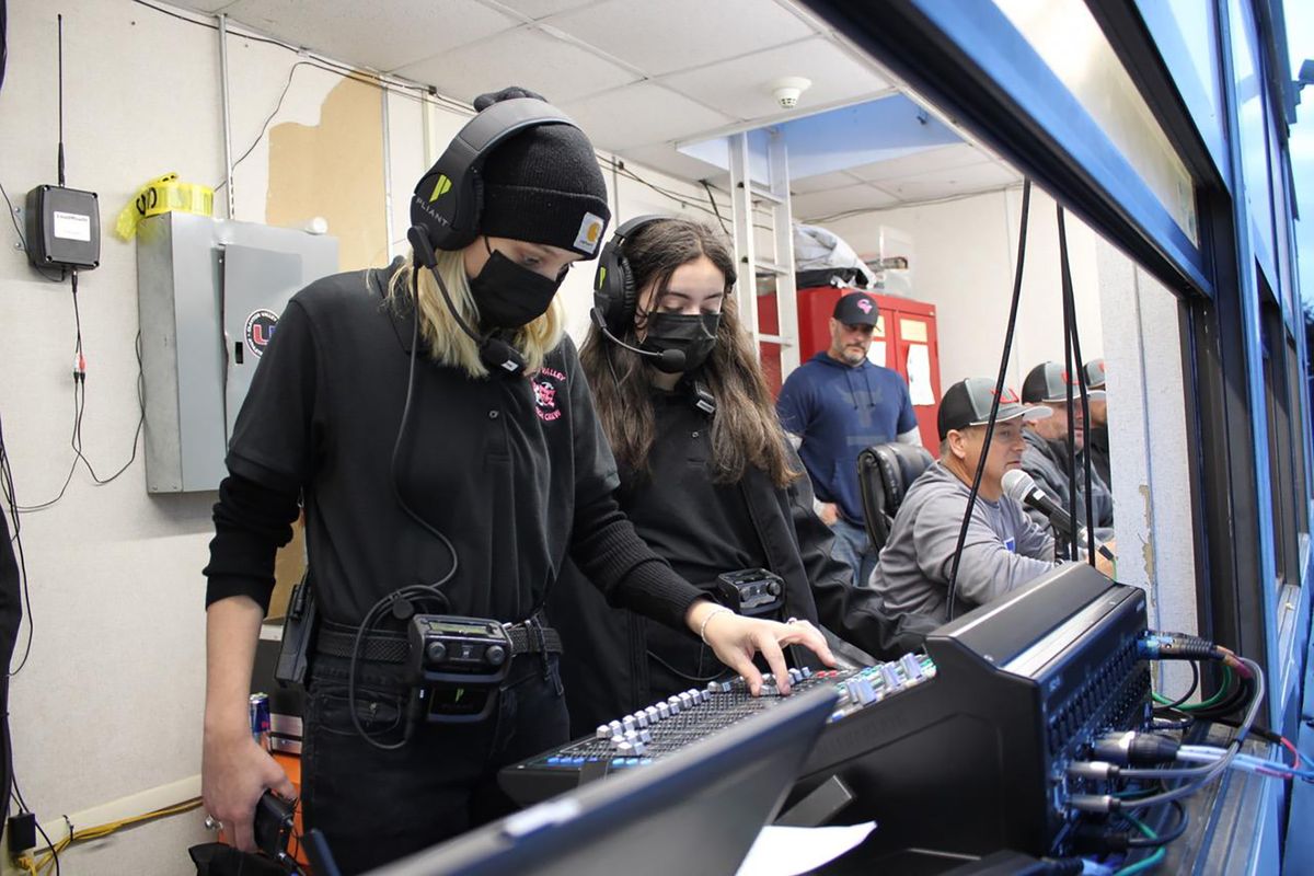 How a CrewCom Wireless Intercom System Empowers Student Production | AVNetwork