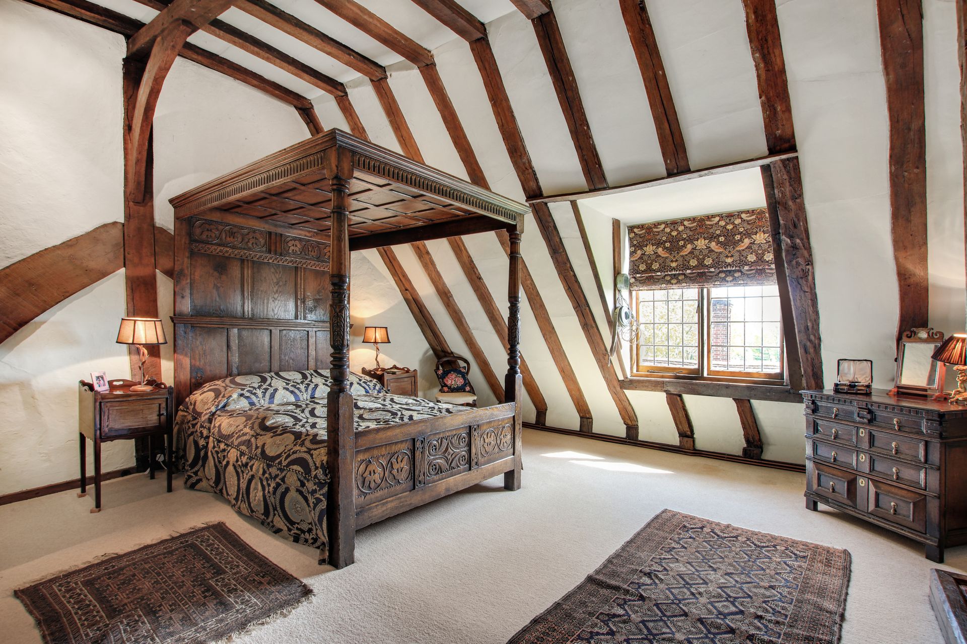 A 600-year-old Kent mansion that was the happy refuge of a King in ...