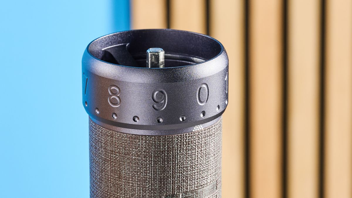 1ZPresso J-Ultra review: The only hand grinder worth its price | Tom's ...