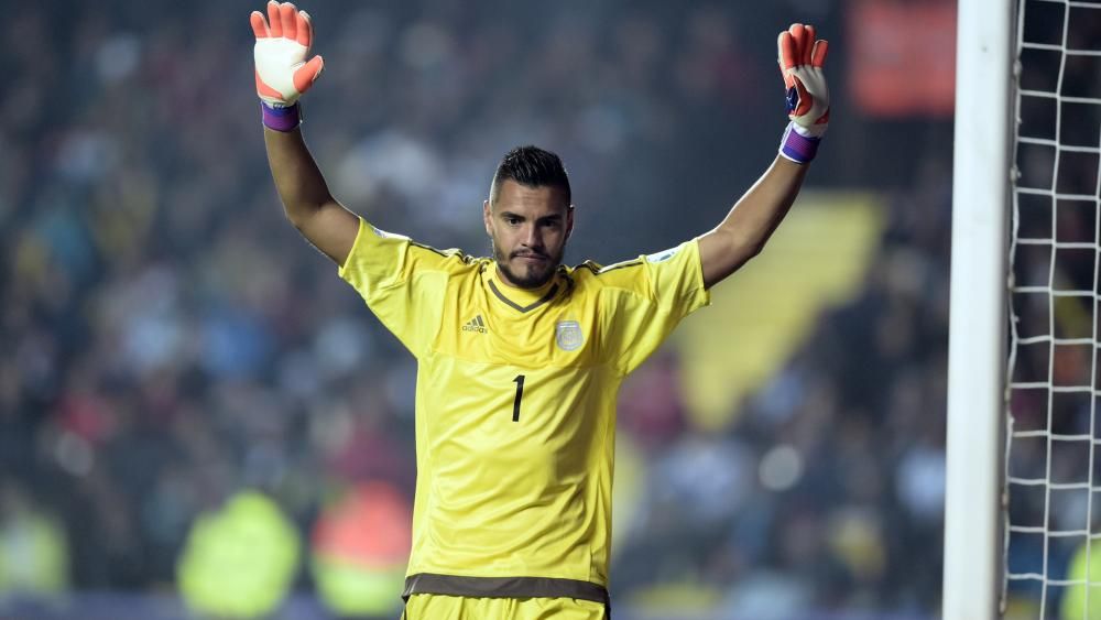 Romero signs with United | FourFourTwo