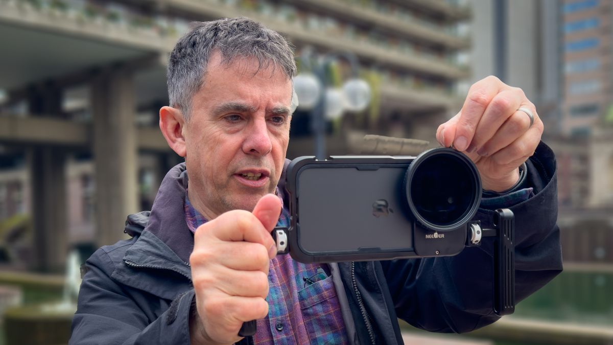 Best iPhone camera grips: rigs and cages to hold your smartphone steady ...