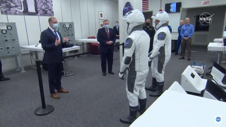 In photos: SpaceX's Crew Dragon Demo-2 mission to the International ...