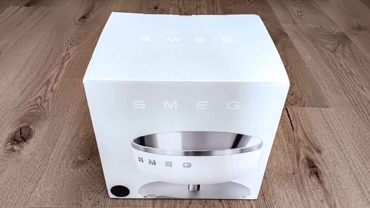SMEG Contemporary Kitchen Scales review | Tom's Guide