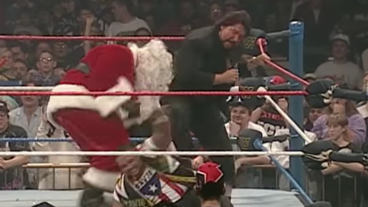 The 8 Best WWE Christmas-Themed Episodes | Cinemablend