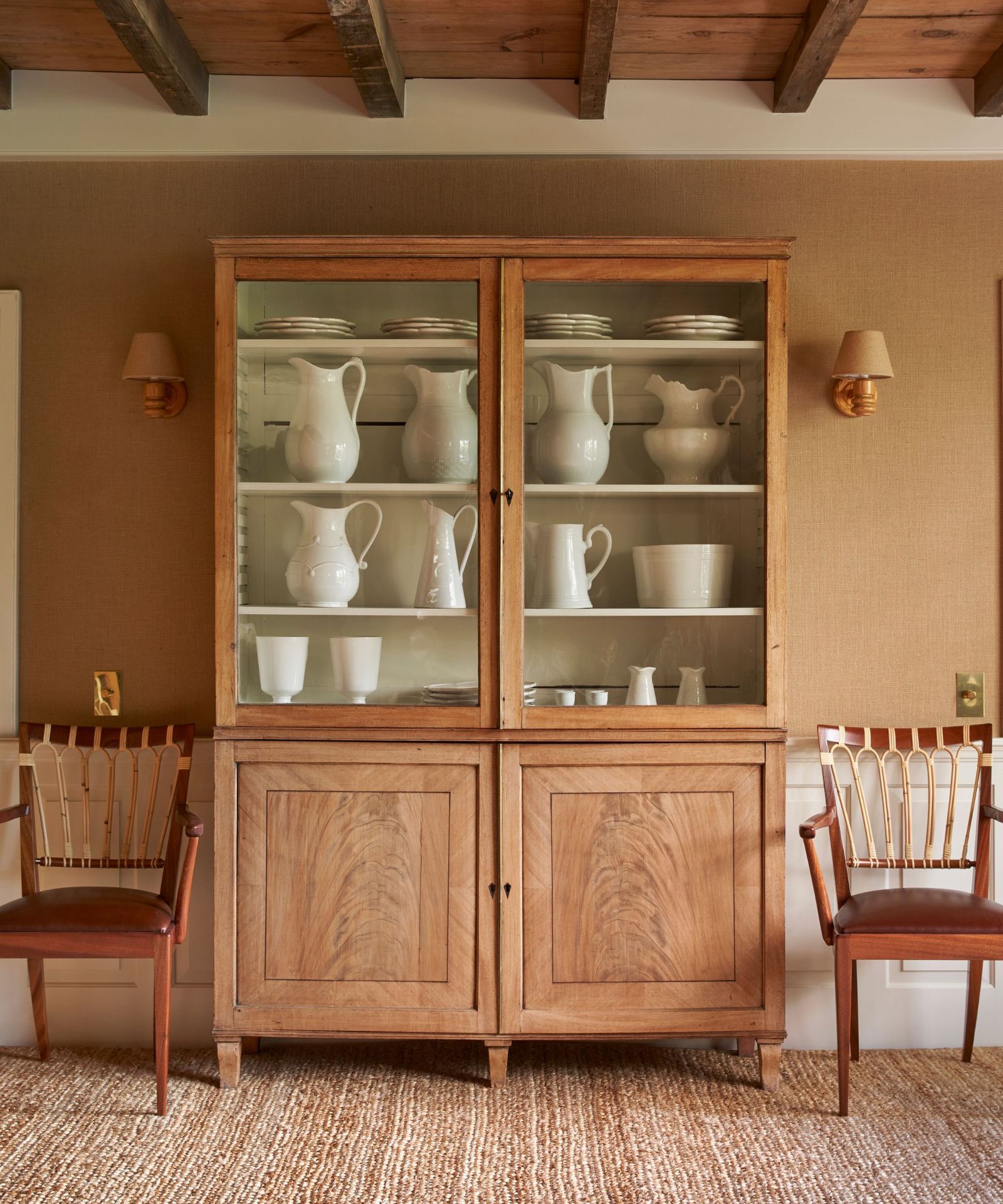 8 stylish ways to decorate with antiques | Homes and Gardens