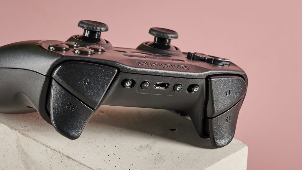 Steelseries Stratus Duo review: a compact and versatile controller with ...