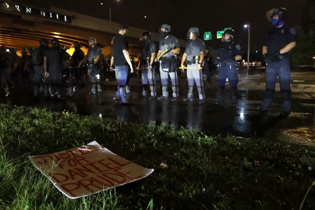 Rochester suspends 7 police officers over asphyxiation death of Daniel ...