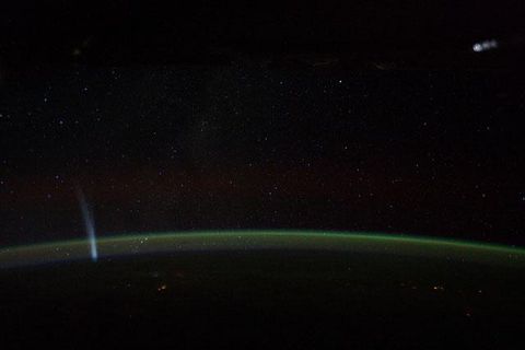 Spectacular Photos: Astronaut Sees Dazzling Comet From Space Station ...