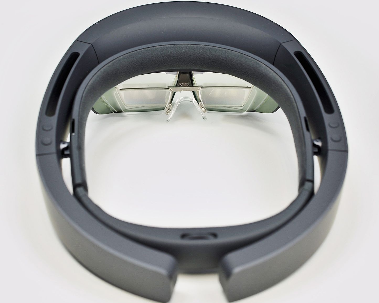 Microsoft HoloLens owners may be able to wear it longer with custom ...