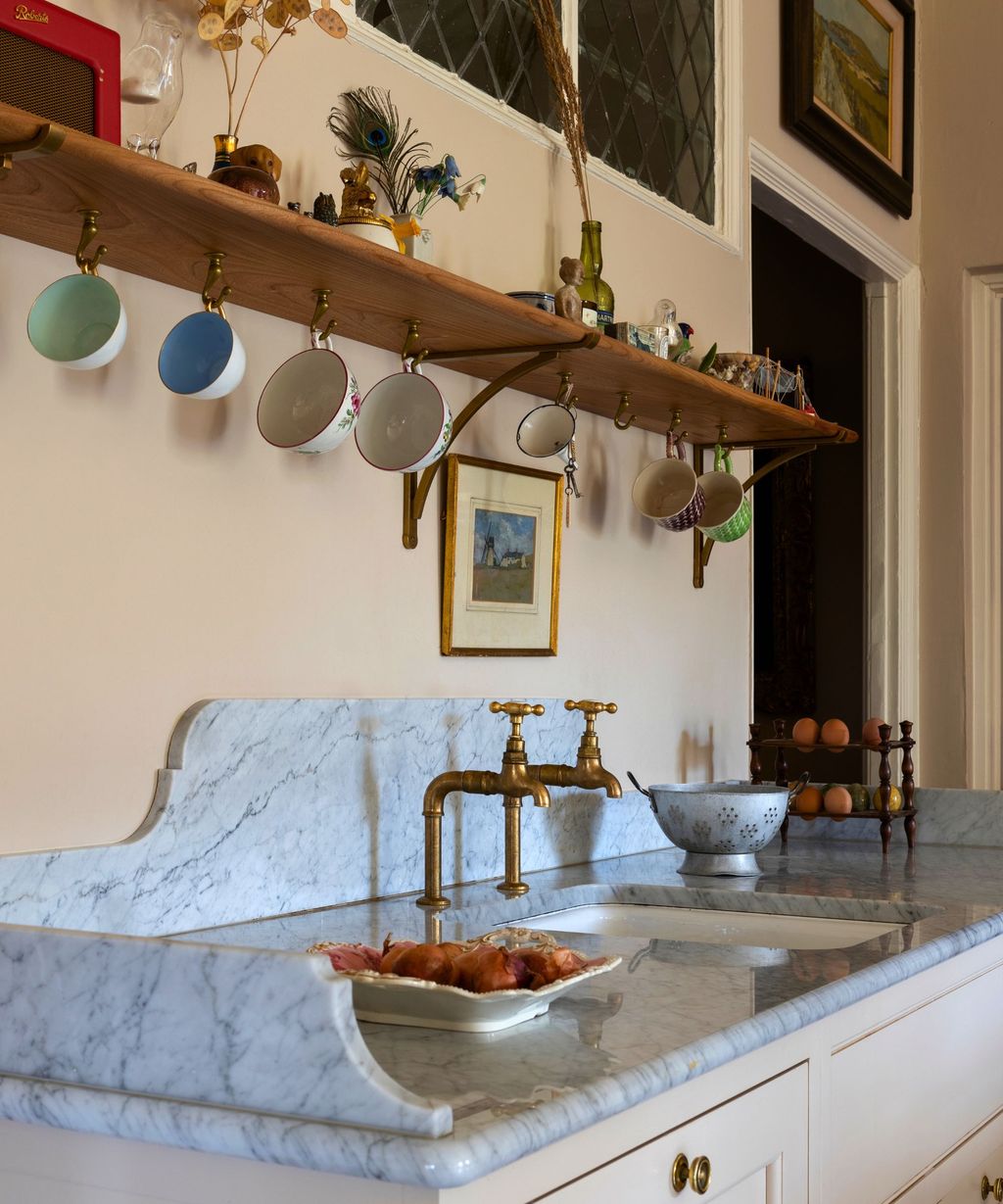Step inside this British stately kitchen that's steeped in country ...