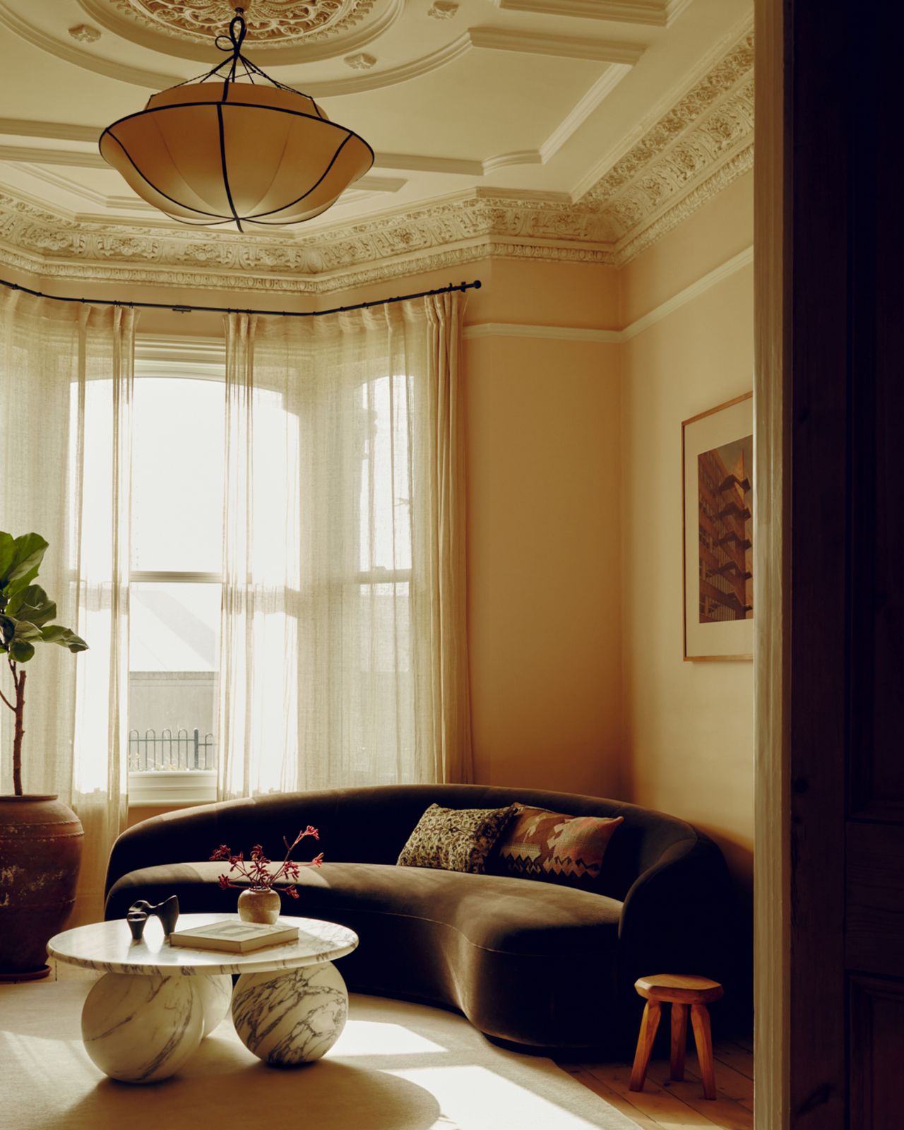 Which Couch Material is Most Low Maintenance? Experts Reveal | Livingetc