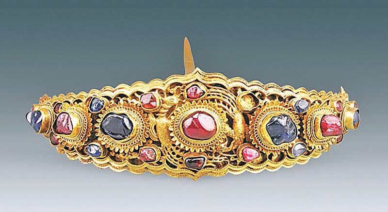 Gold-Filled Tomb of Chinese 'Survivor' Mom Discovered | Live Science