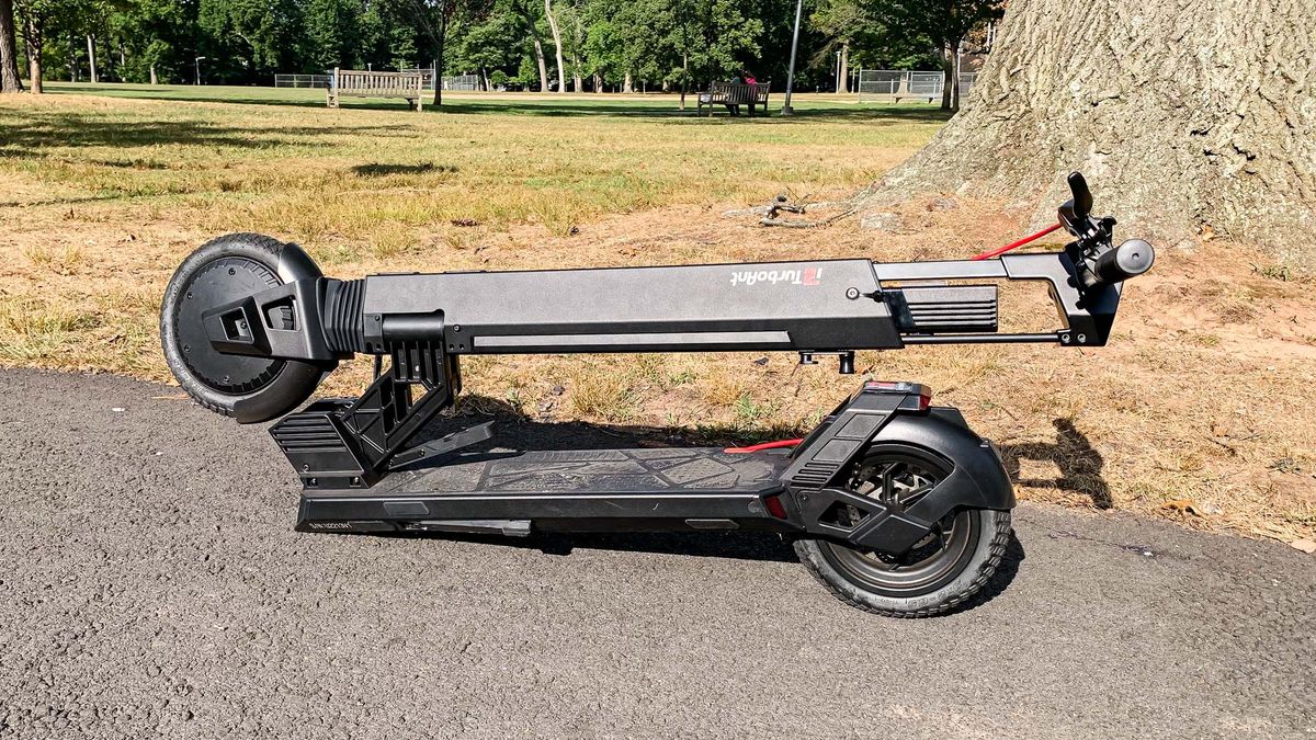TurboAnt V8 review: A scooter made for long commutes | Tom's Guide