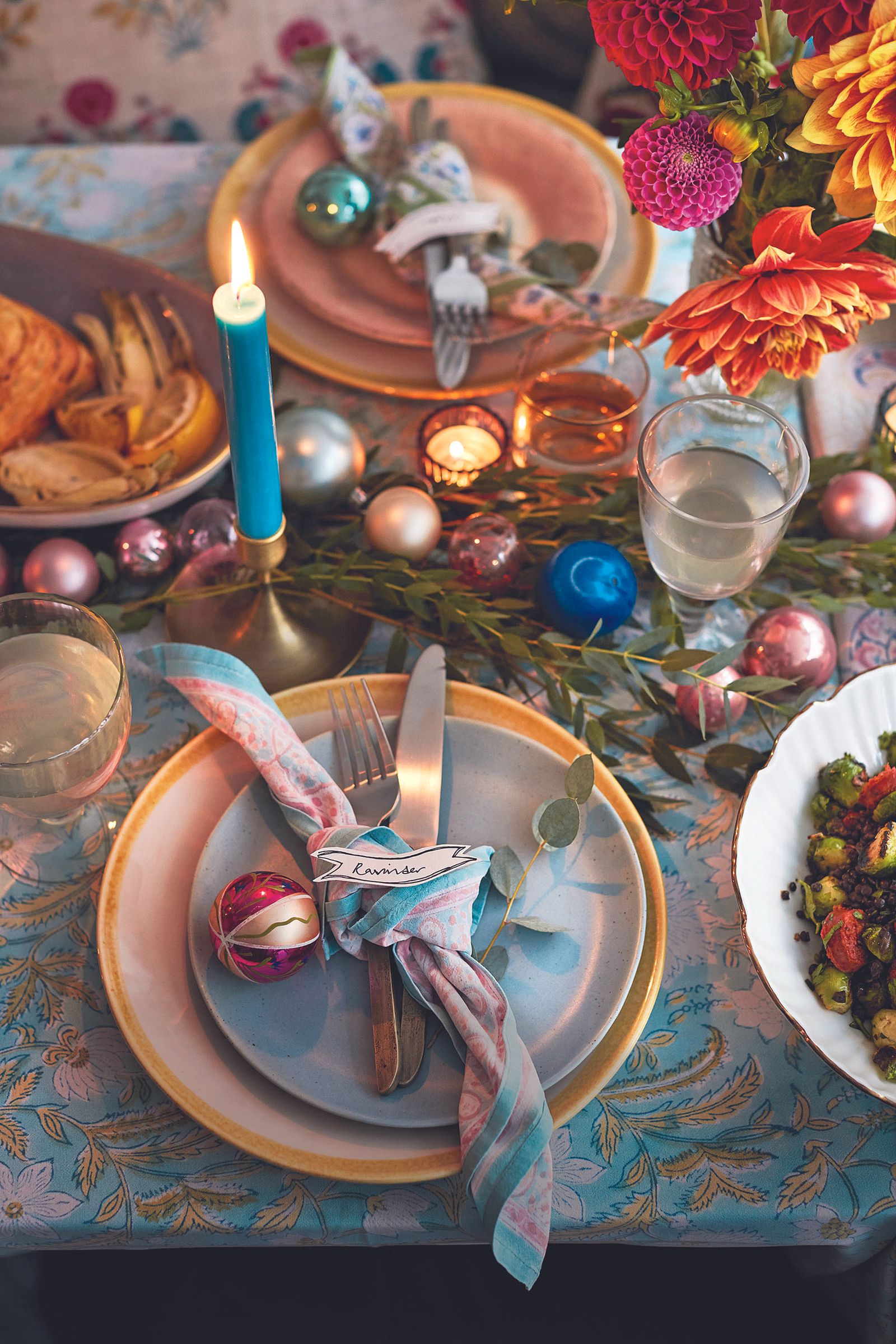 More Guests Than Matching Dinnerware? Here's What to do | Livingetc