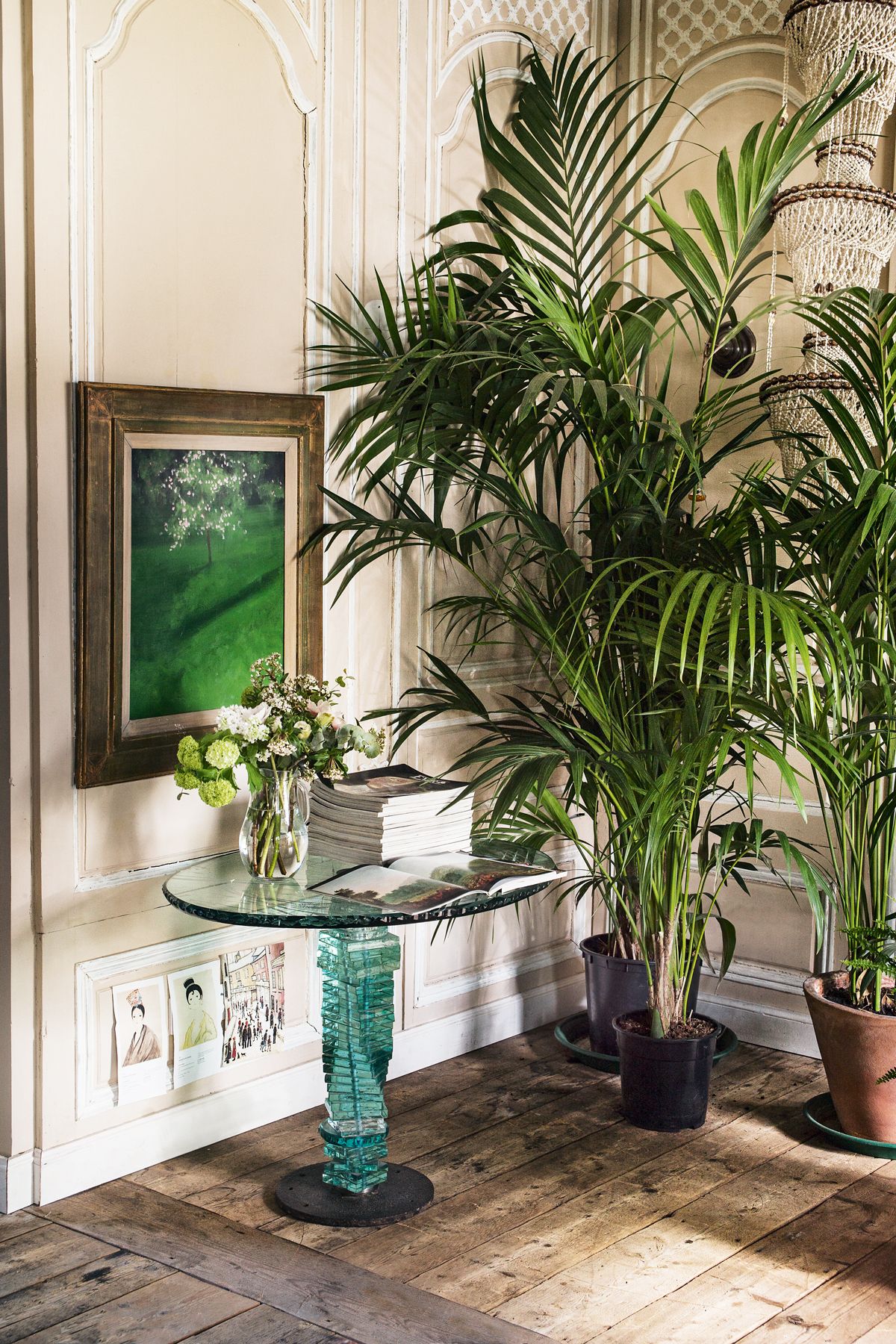 Inside a Victorian terrace flat in west London that's a giddy mix of ...