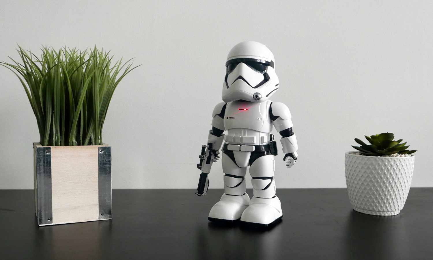 UBTech Stormtrooper Robot Review: Not the Droid You're Looking For ...