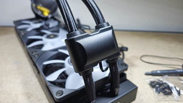 Thermalright Frozen Notte and Aqua Elite 360 White V3 Review: Strong ...