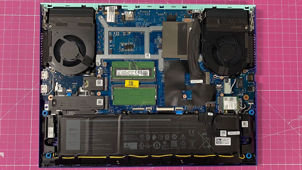 Dell G15 (5530) Review: Retro on the Outside | Tom's Hardware