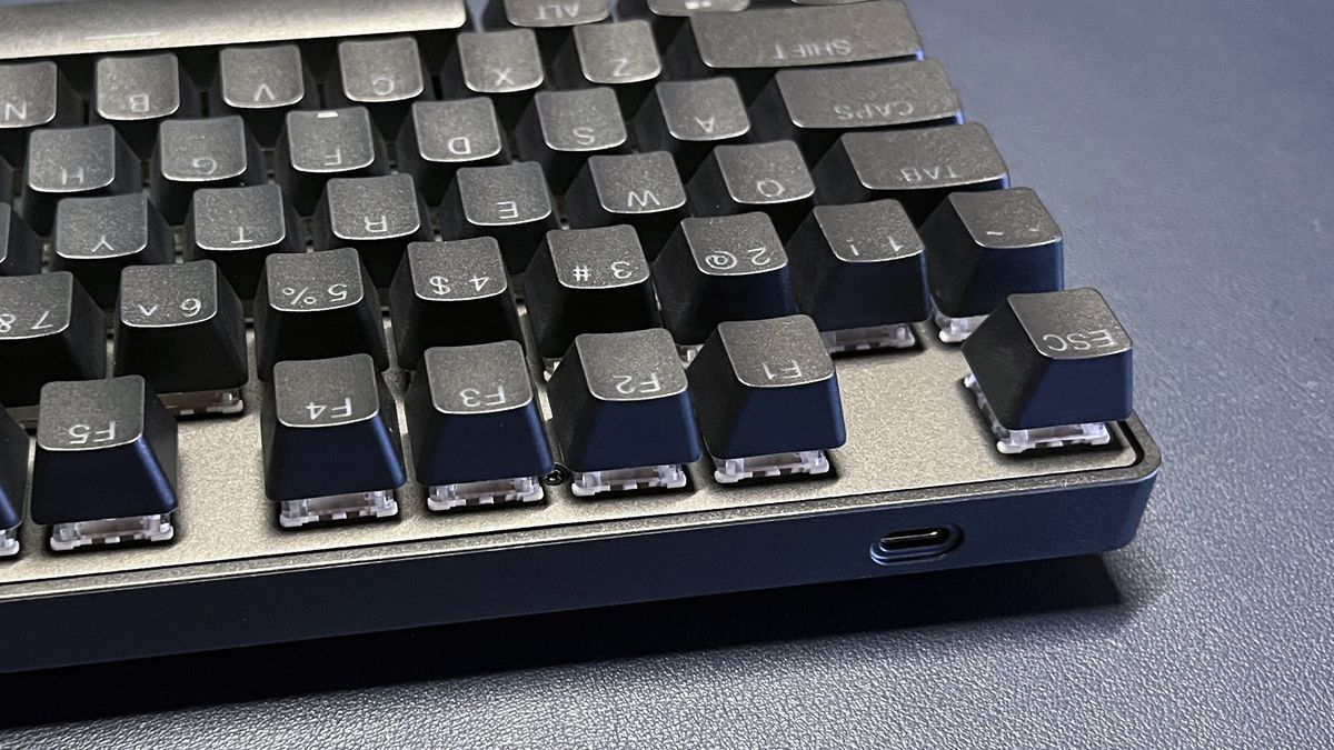 SteelSeries Apex 9 TKL Review: Hot-Swappable Optical Switches | Tom's ...