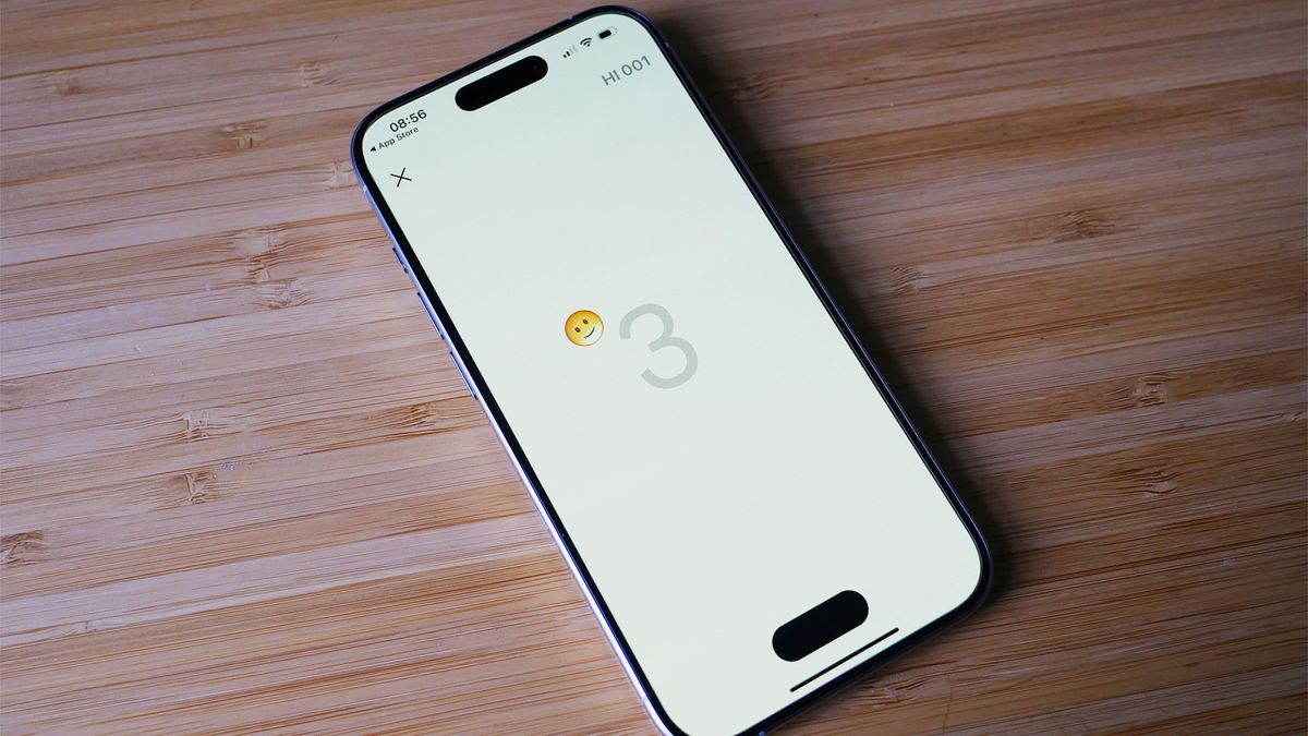 How to play Instagram's hidden Pong game | T3