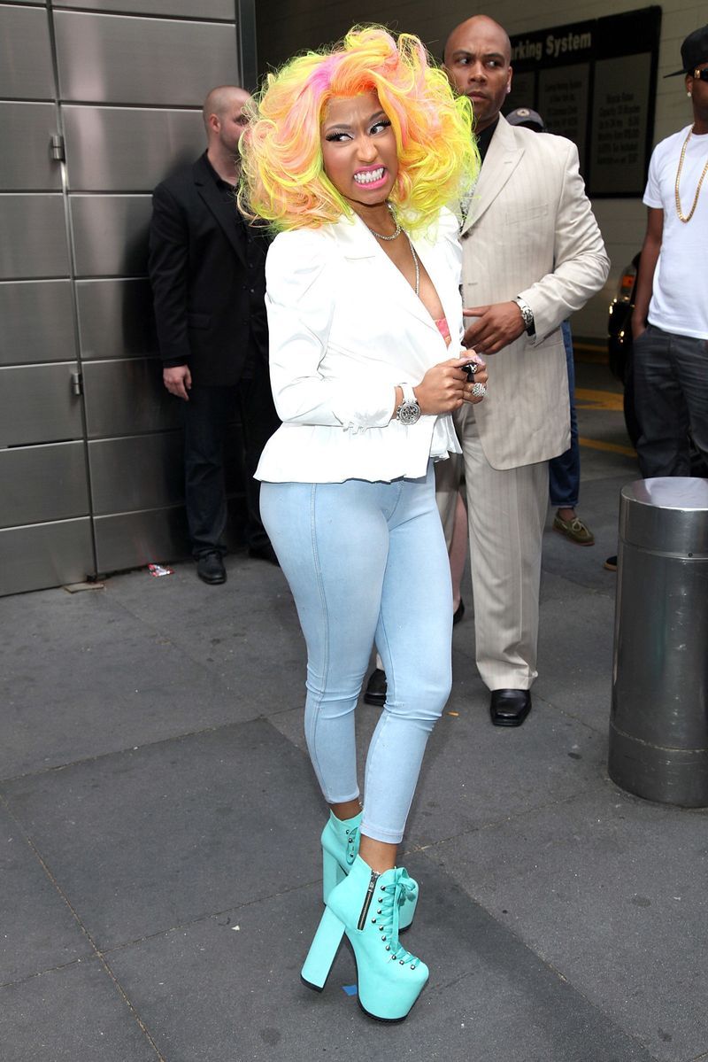 100 Times Celebrities Wore the World's Most Uncomfortable-Looking ...