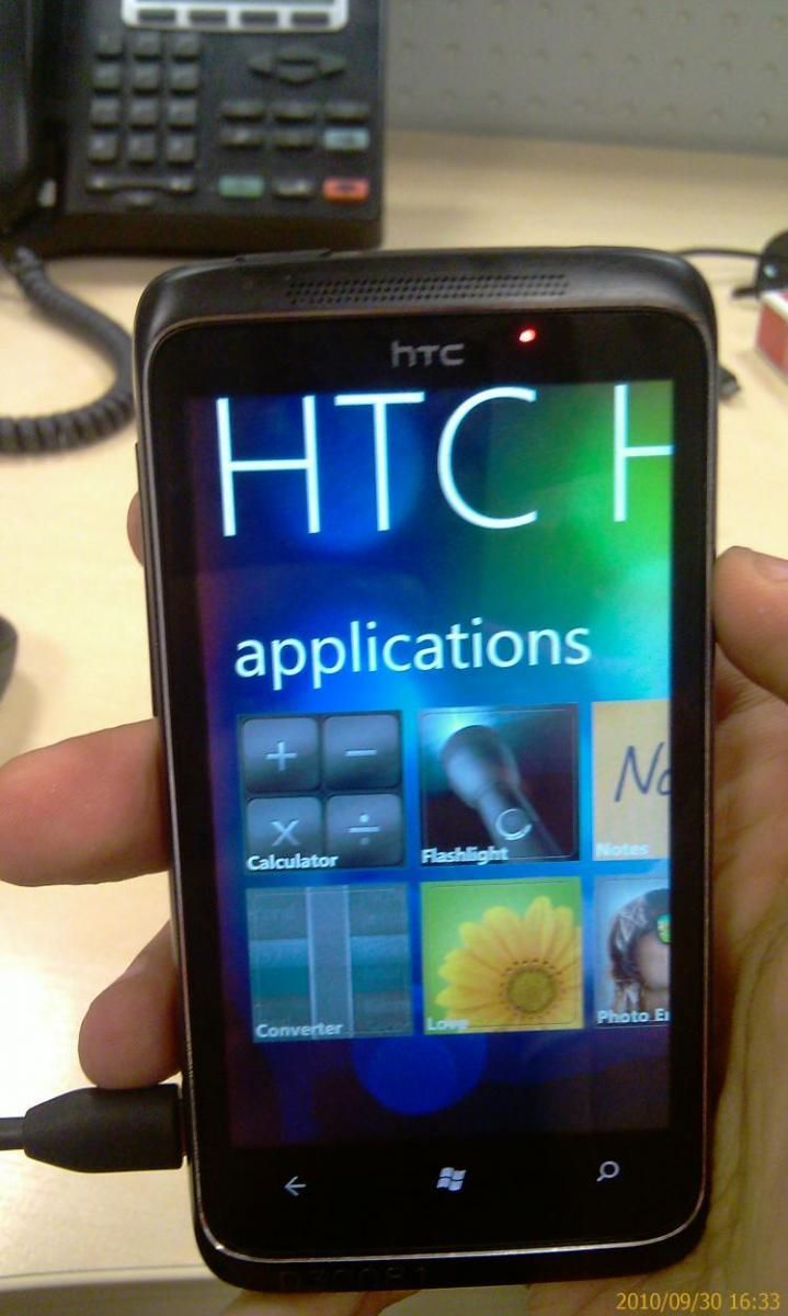 HTC Spark: more photos; HTC Hub present | Windows Central
