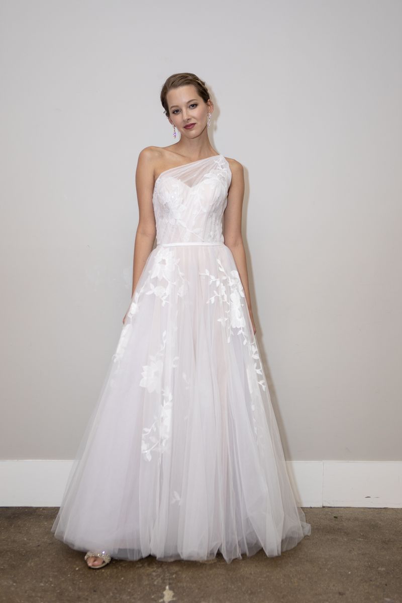 These Spring 2020 Wedding Dresses Are Beyond Dreamy | Marie Claire