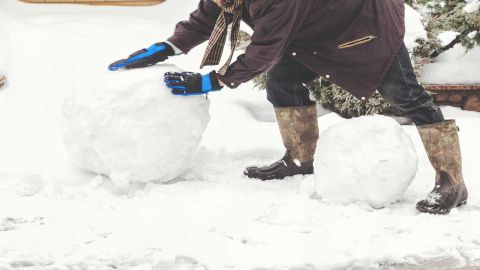 How to build a snowman: 5 tips for success | Tom's Guide