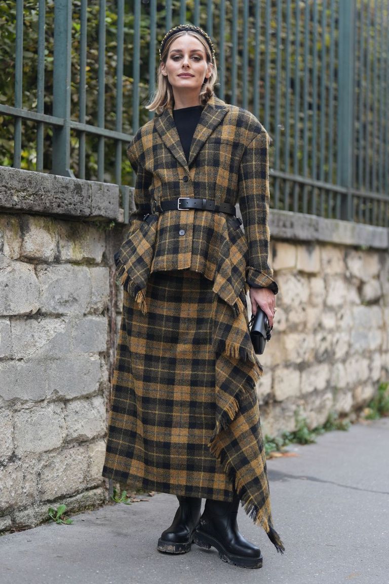 This unexpected skirt style has been *everywhere * this fashion month ...