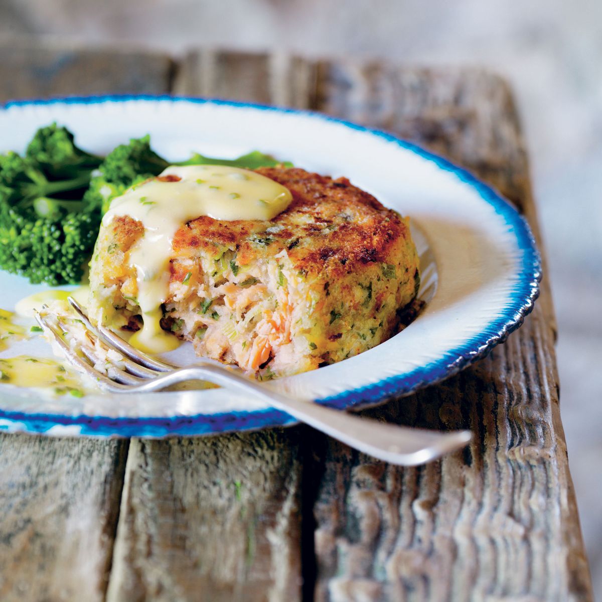 Deep-Trout Fish Cakes with Lemon Butter and Chive Sauce | Lunch Recipes ...