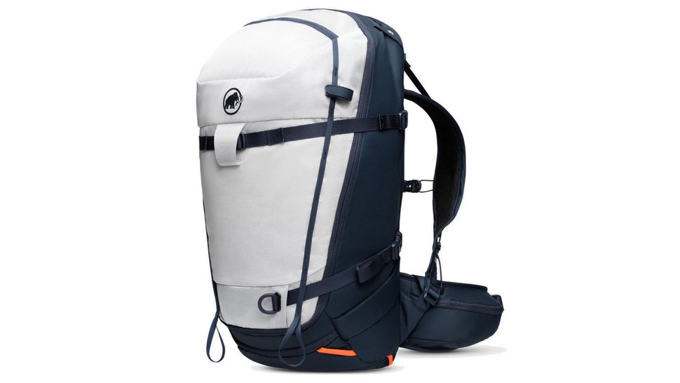 Best ski backpacks 2023 | Advnture