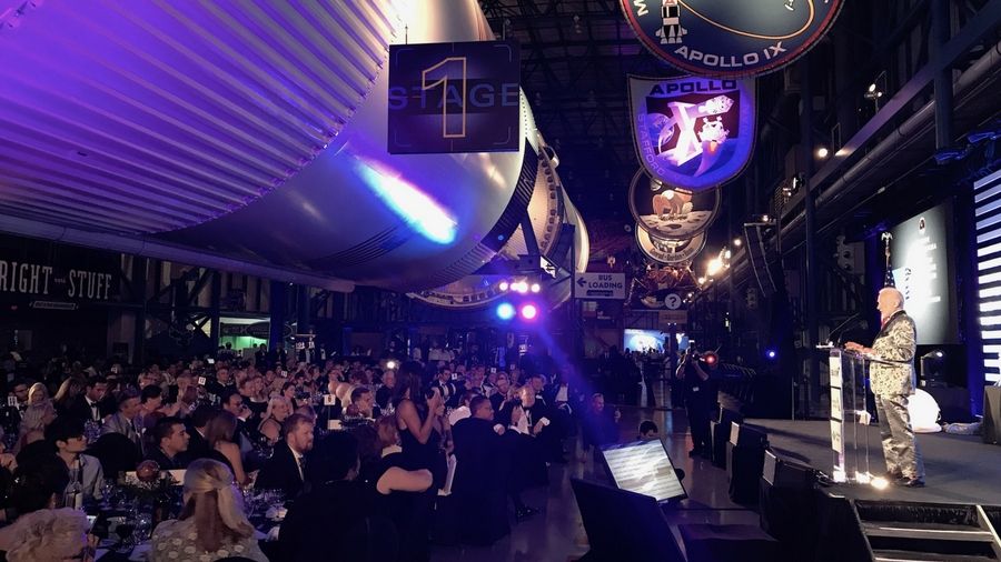 Jeff Bezos: reusable rockets will let a trillion people colonise the ...