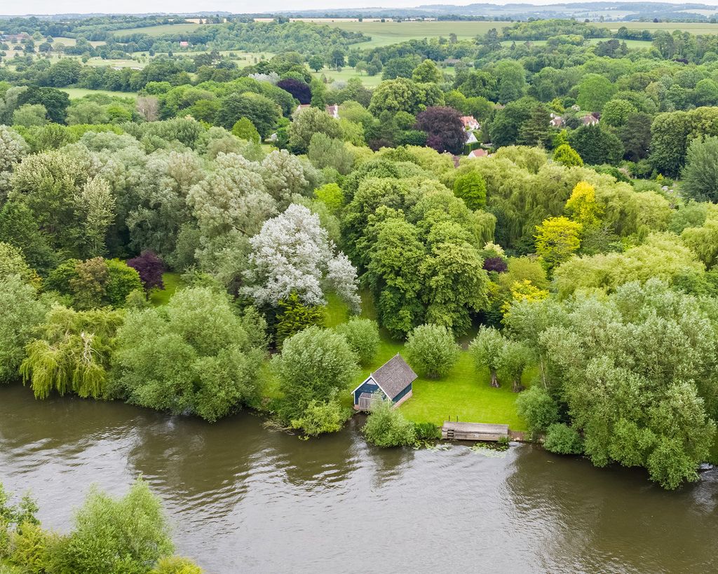 See inside Sir Michael Caine’s majestic £6.95m former country house in ...