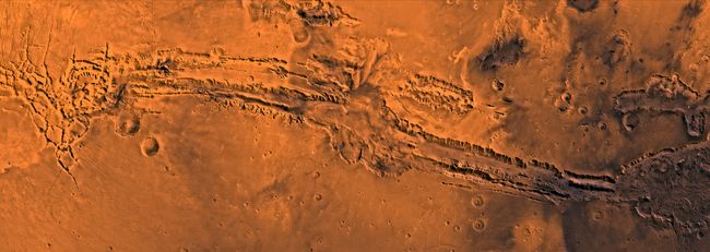 Is Mars really red? A physicist explains the planet’s reddish hue and ...