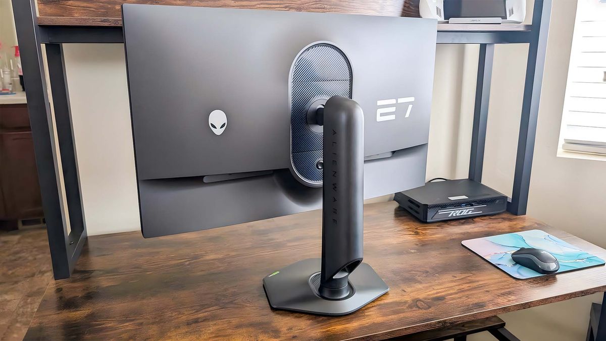 The Alienware AW2725QF gaming monitor has dual-modes and supports both ...