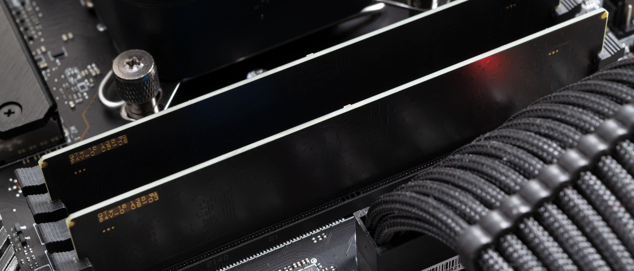 Crucial DDR5-4800 C40 Review: The Old Reliable (Updated) | Tom's Hardware