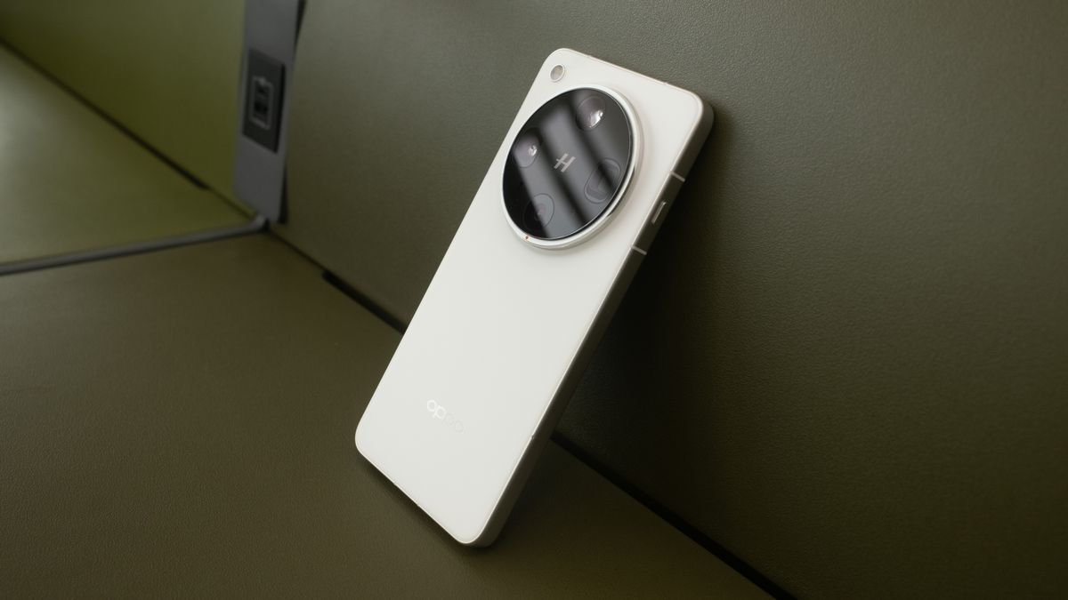 Oppo Find X8 Ultra review: the new king of phone photography | Digital ...