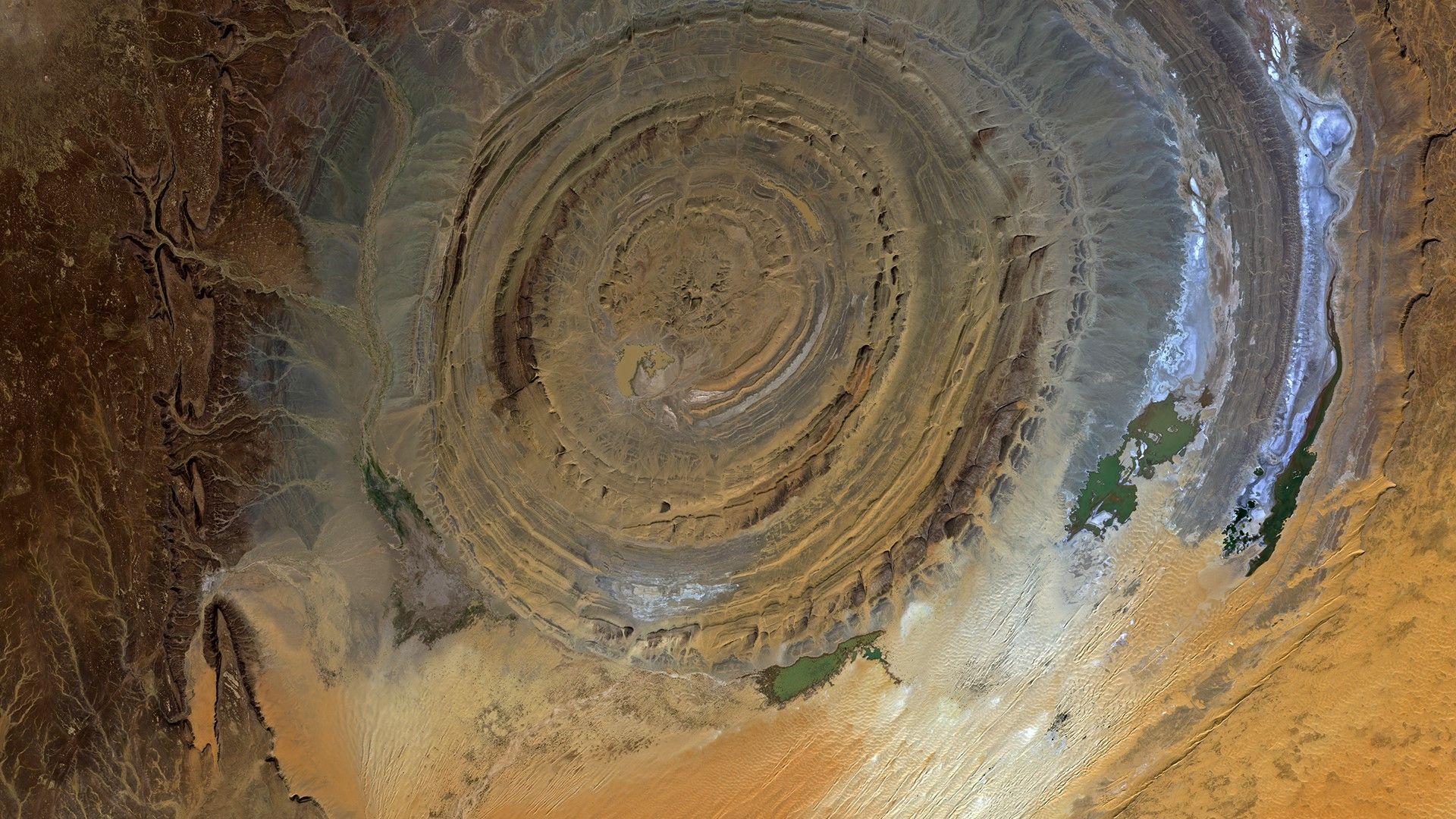 Eye of the Sahara: Mauritania's giant rock dome that towers over the ...